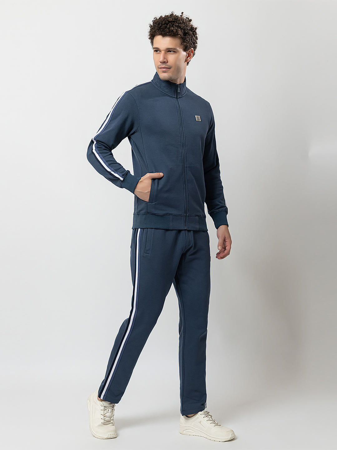 Buy Relaxed-fit Jogging Suit Online – OCTAVE CLOTHING PRIVATE LIMITED